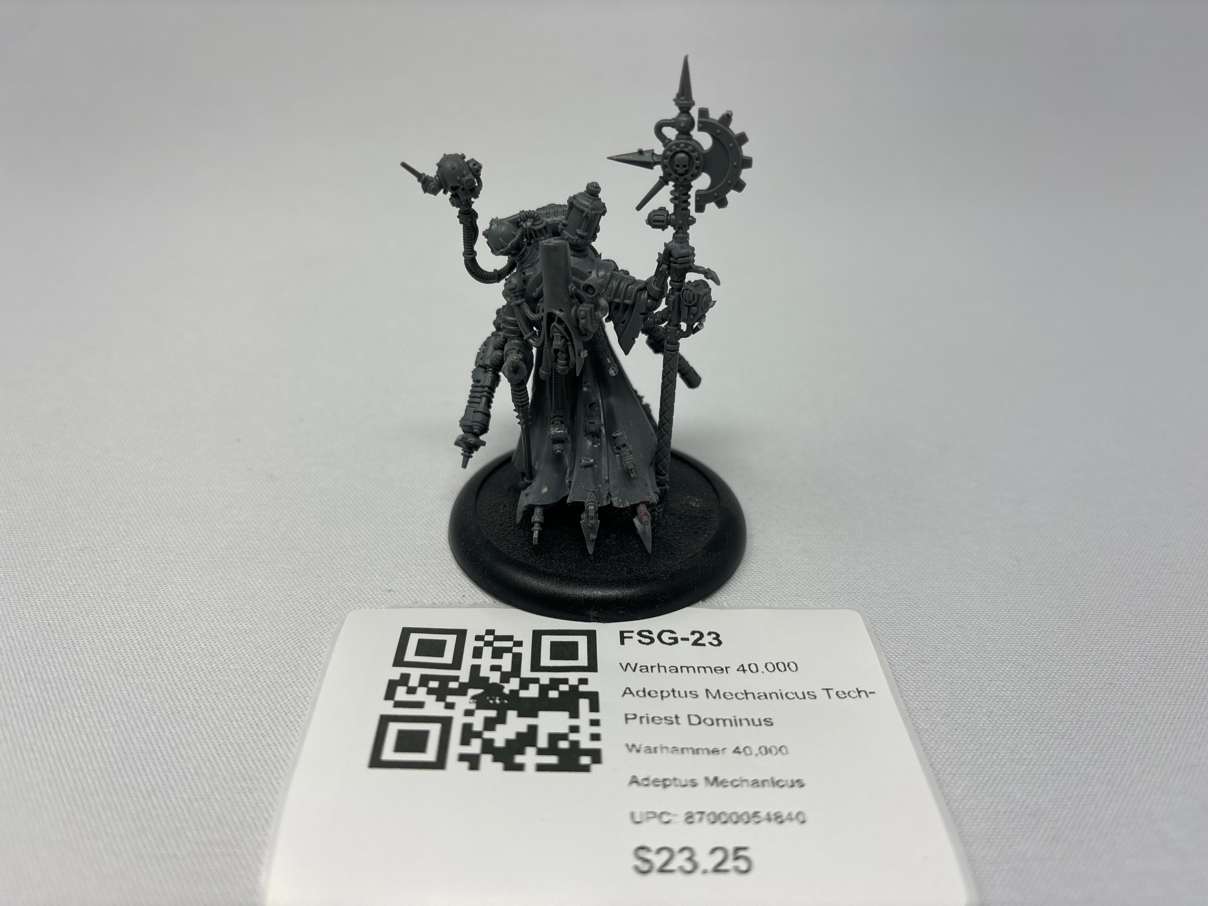 Warhammer 40,000 Adeptus Mechanicus Tech-Priest Dominus FSG-23 ...
