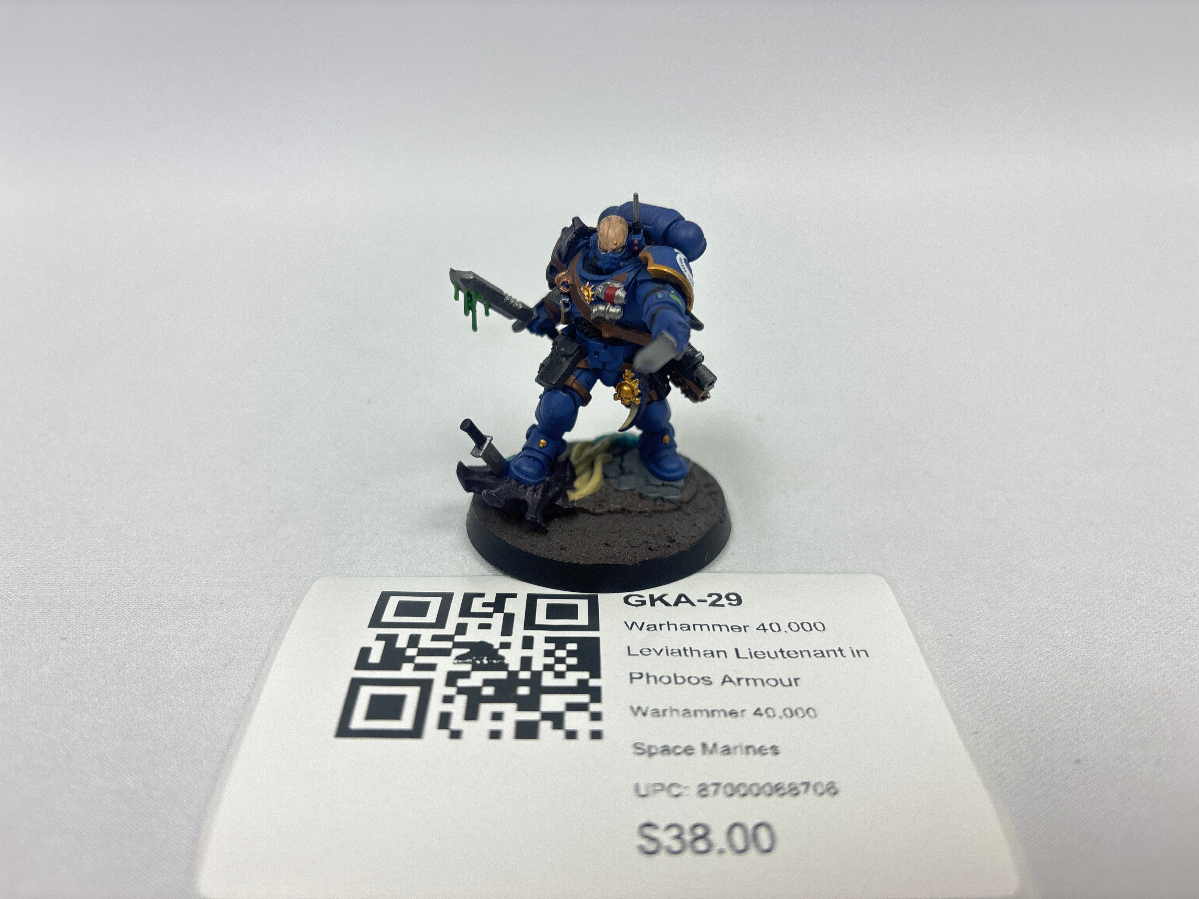 Warhammer 40,000 Leviathan Lieutenant in Phobos Armour GKA-29 ...